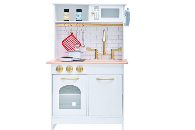 Best Toddler Kitchen Sets (for All Budgets!)