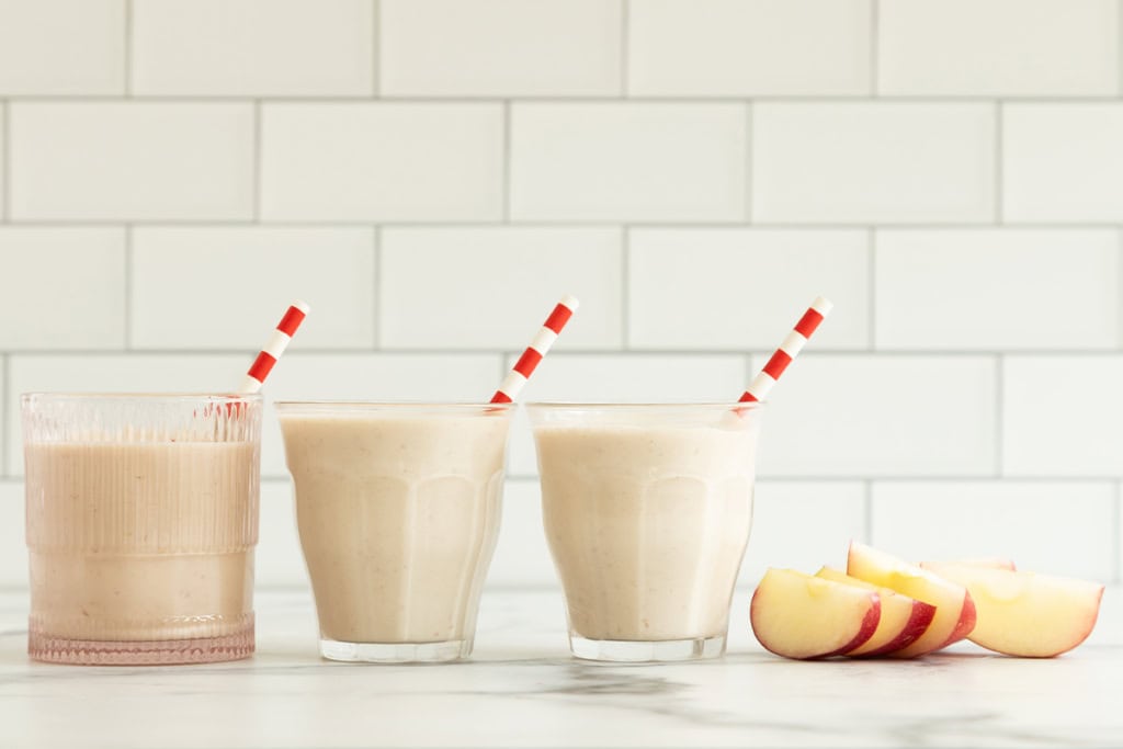 Easy Apple Smoothie (So Yummy and Nutritious!)