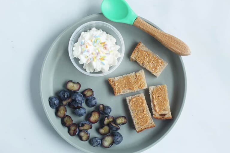 How to Cut Food for Babies and Toddlers - Yummy Toddler Food