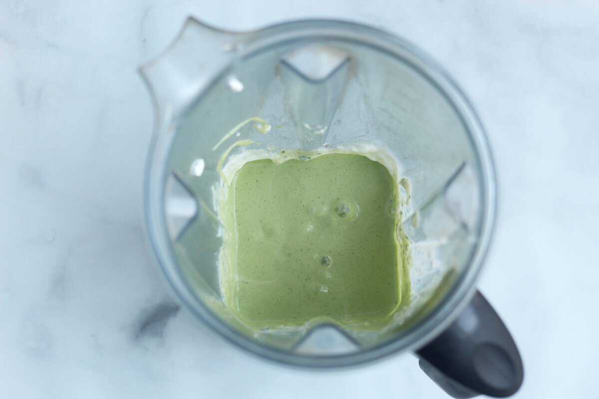 Easy Green Smoothie Popsicles - Yummy Toddler Food