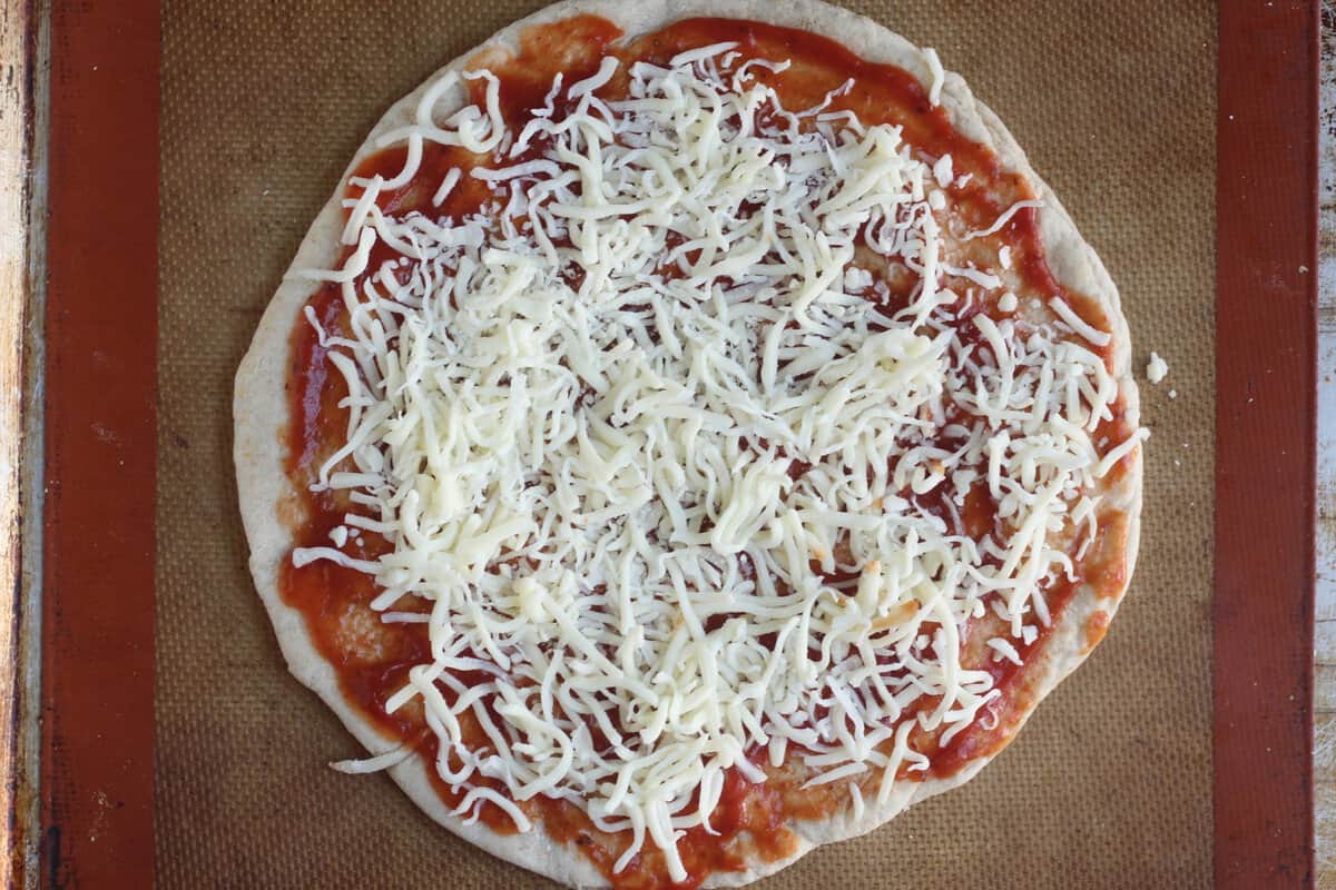 Delish 10-Minute Flatbread Pizza (Just 3 Ingredients!)