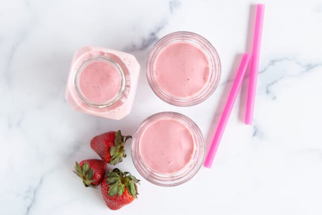 Easy Strawberry Smoothie (with Veggies) 6 Flavors