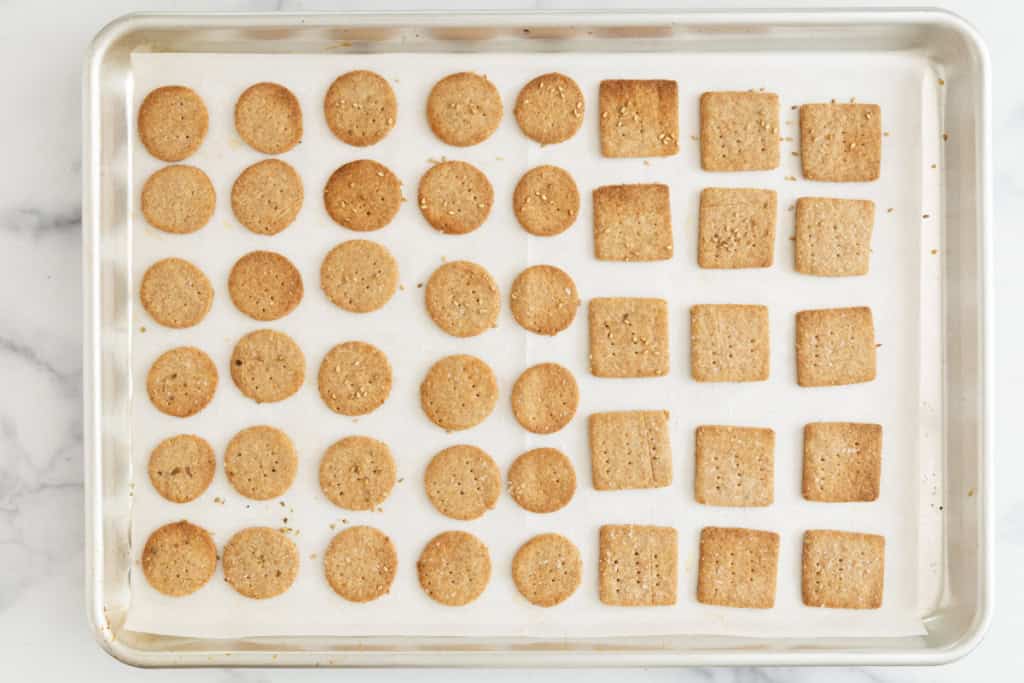 Homemade Crackers Recipe - Yummy Toddler Food