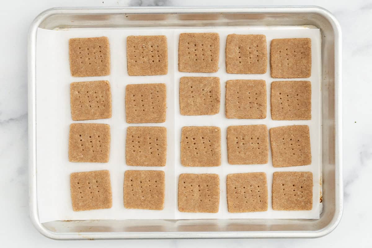 Homemade Graham Crackers - Yummy Toddler Food