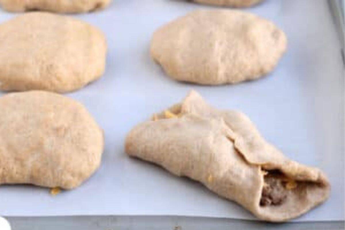 Cheesy Meat Buns - Yummy Toddler Food