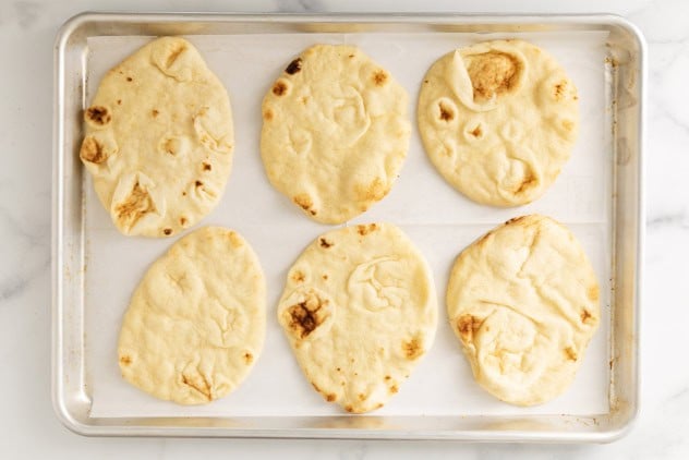 Naan Pizza (10 Minutes) - Yummy Toddler Food